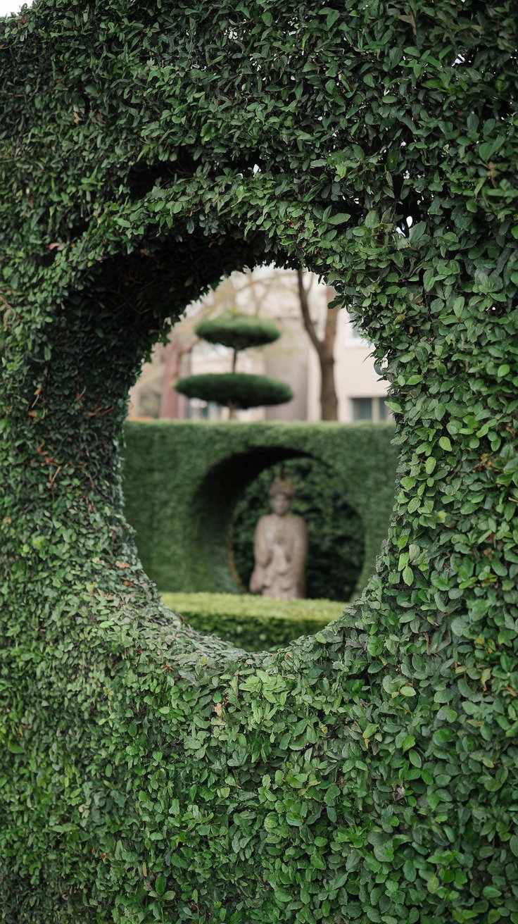21 Moon Gate Ideas That Transform Any Backyard
